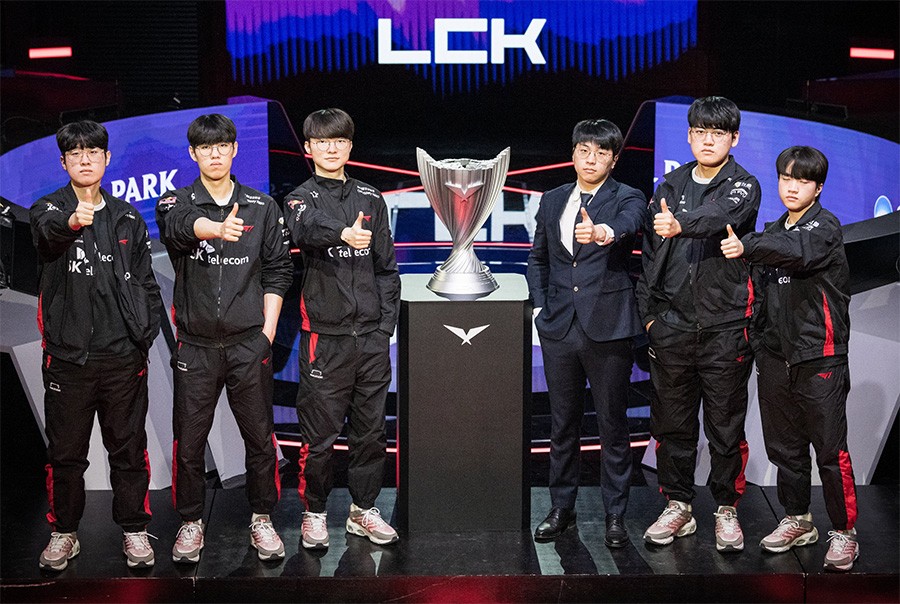 LCK sẽ áp đặt luật công bằng tài chính, giới hạn lương tuyển thủ