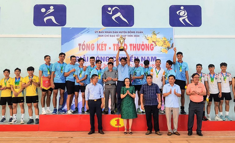 Xã Xuân Sơn Bắc vô địch giải Bóng chuyền huyện Đồng Xuân năm 2024