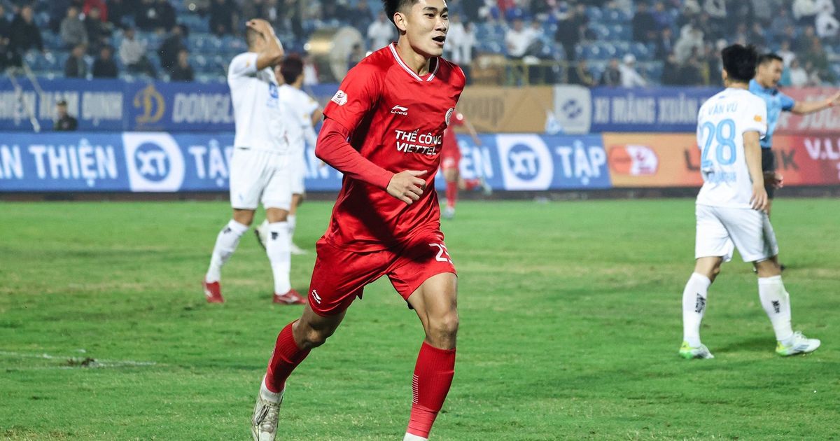 Nhâm Mạnh Dũng: Cơ hội thay thế Xuân Son tại tuyển Việt Nam?