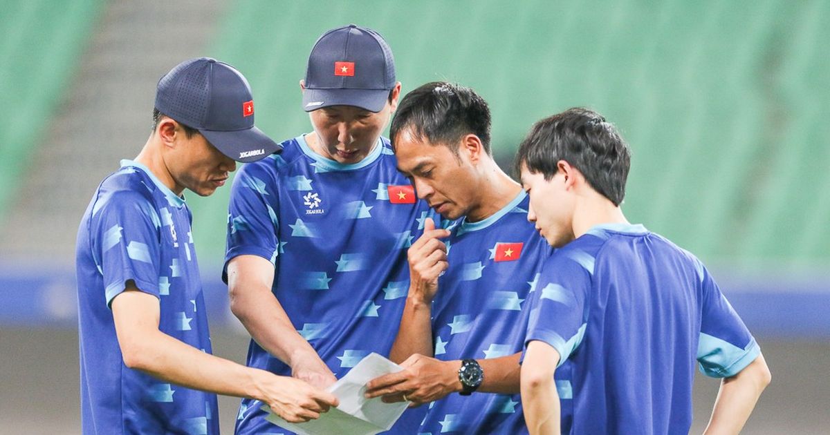 Đội tuyển Việt Nam: Huấn luyện viên Kim Sang-sik sẽ sàng lọc đội hình ở ...