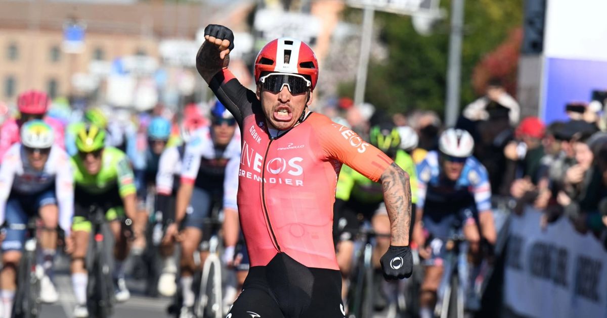 Caleb Ewan thắng chặng 2 Itzulia Basque Country 2025 sau cú nước rút ...